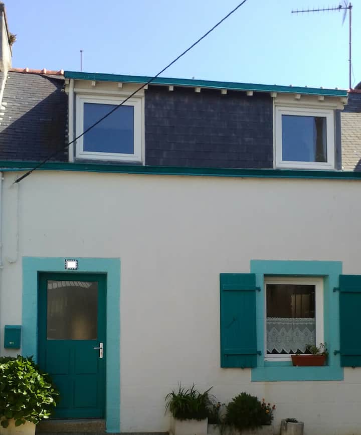 Maison De Pêcheur Au Coeur De La Ville Bleue. - Trégunc