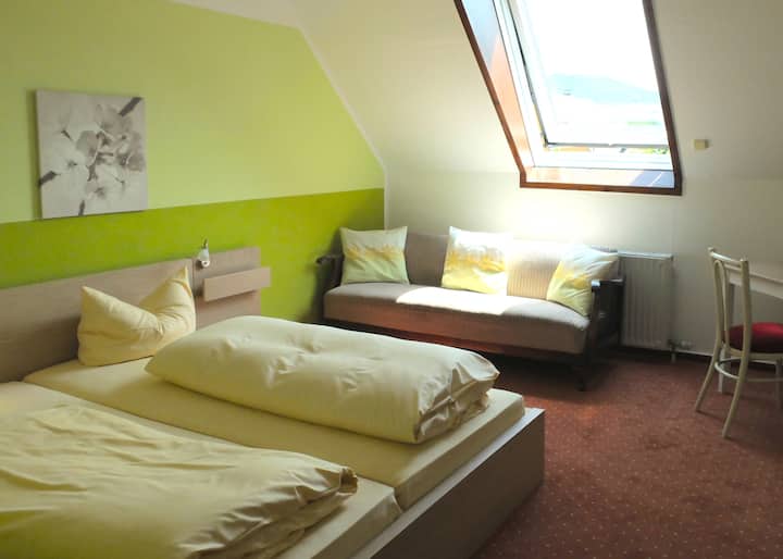 Großes Wohnung Mit Küche Mit Badezimmer - Oberkirch