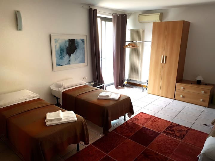 Camera Tripla Con Bagno In Comune - Bergamo