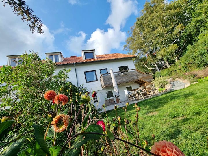 Familjevänligt Radhus Nära Stan Och Fin Natur - Gothenburg