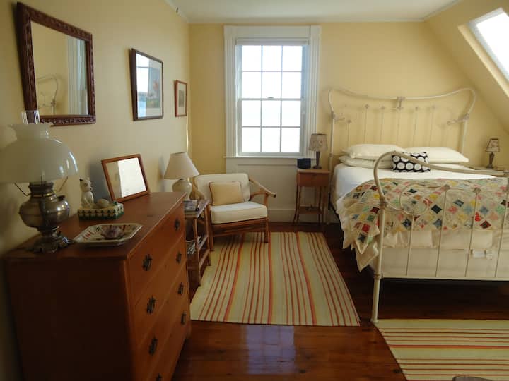Seaside Sanctuary Outside Of Boston - Salem, MA