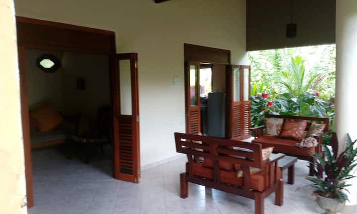 Jupiter Retreat - Hikkaduwa