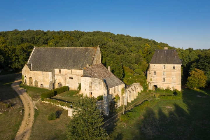 Gite Dans Le Cadre D'une Abbaye +  Un Dortoir - Château-du-Loir