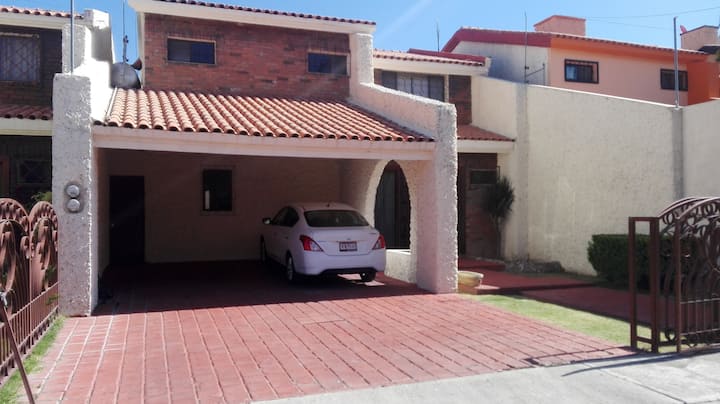 Casa Al Norte De Ags Entre Altaria Y Campestre - Aguascalientes
