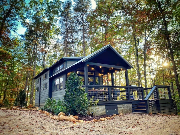 Adventurer At The Retreat At Water's Edge - 