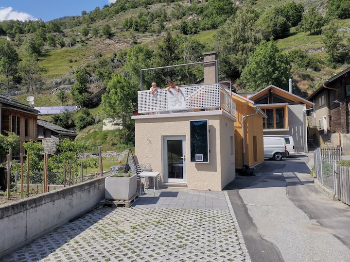 Tiny House In The Heart Of The 4000m Peaks - Stalden