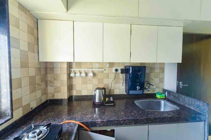Quaint 1 Bhk In Bandra West - Mumbai