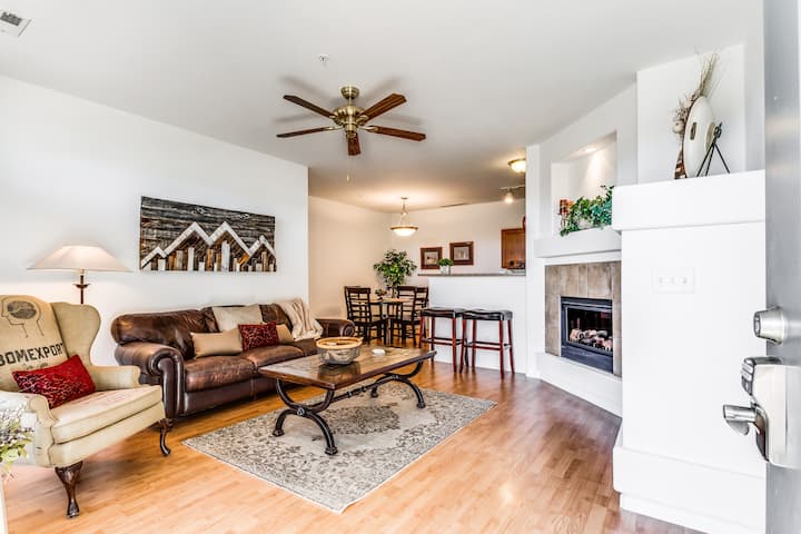 One Story Quiet 2 Bedroom Condo In Castle Rock - Castle Rock, CO