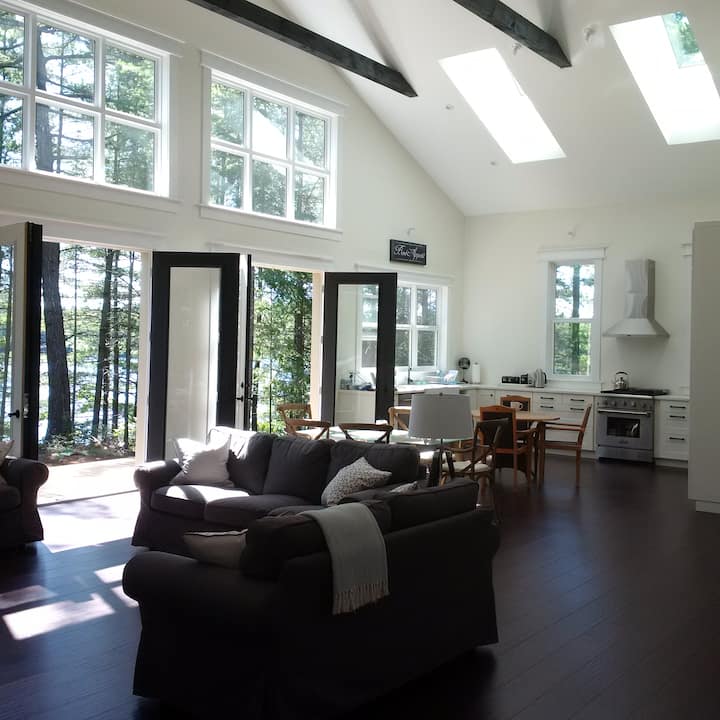 Muskoka Lakefront Luxury Romantic Wilderness - Huntsville