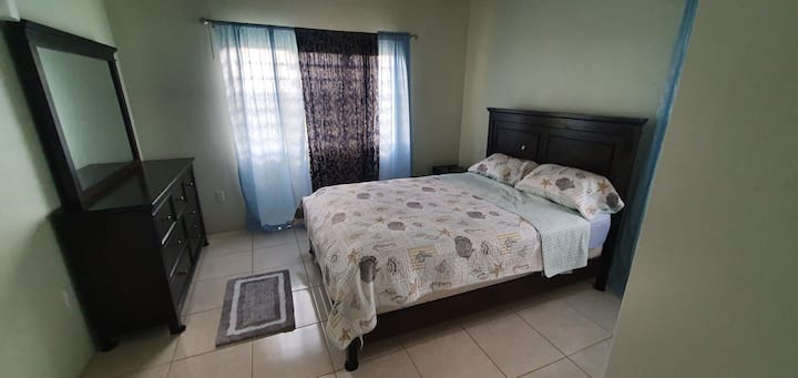 Quiet & Peaceful Lightfoot House. - Antigua and Barbuda