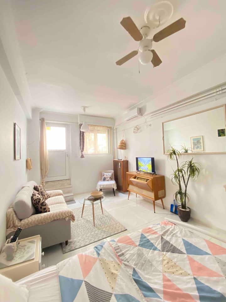 Central Kipseli Square National Museum/university - Atenas