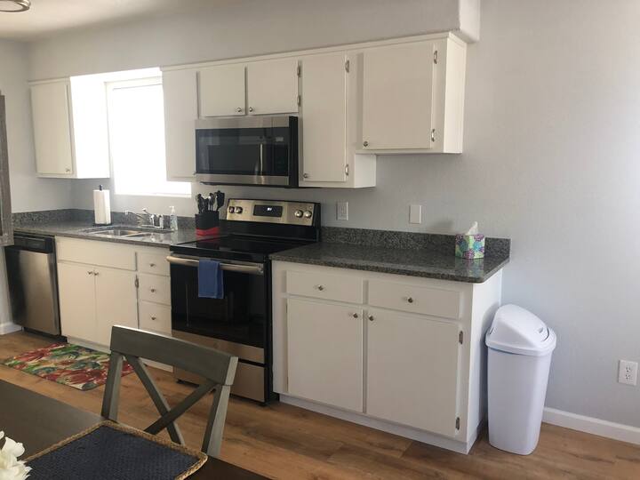 Newly Renovated - 2 Bed/1 Bath - Kingman, AZ