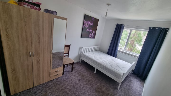 Room For Rent - Northampton