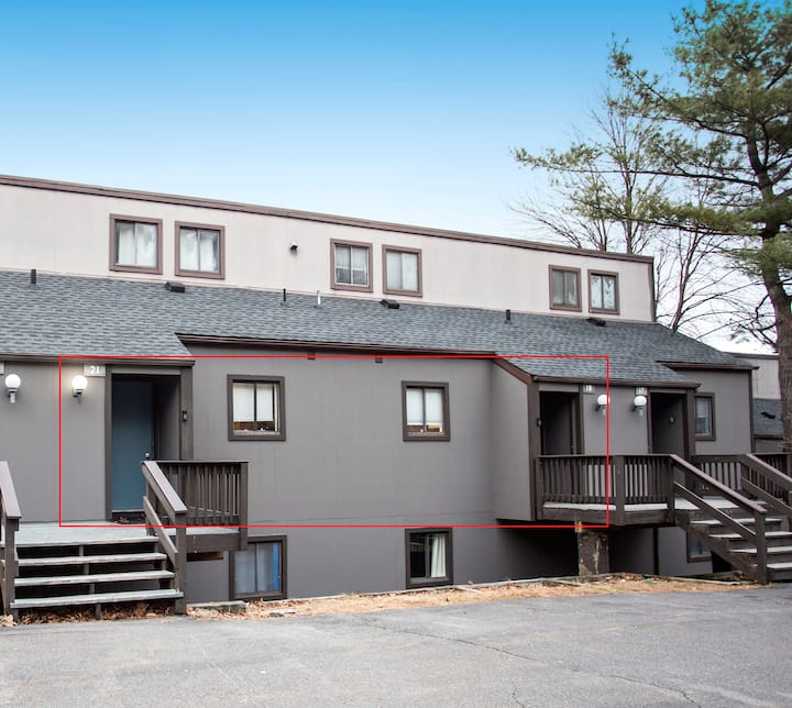 Neighboring Townhouses: Great For Very Big Groups - Tannersville, PA