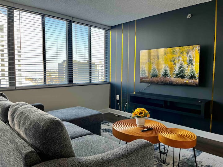 Nordstrom King Bed•gym• Garage•near Dc/metro/mall - Arlington, VA