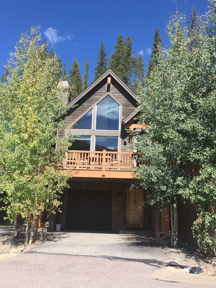 The Coziest Home W/ The Best Views! 3 Bed/2.5 Bath - Winter Park, CO