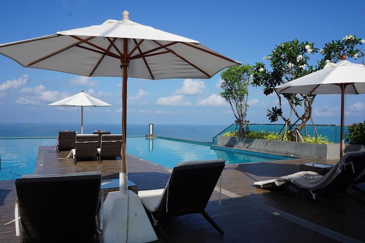 Wong Amat Tower Luxury 2 Bed Room Condo - Pattaya City