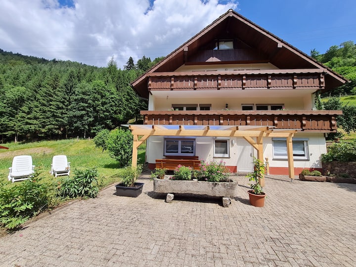 Ettersbachhof
Talblick - Simonswald