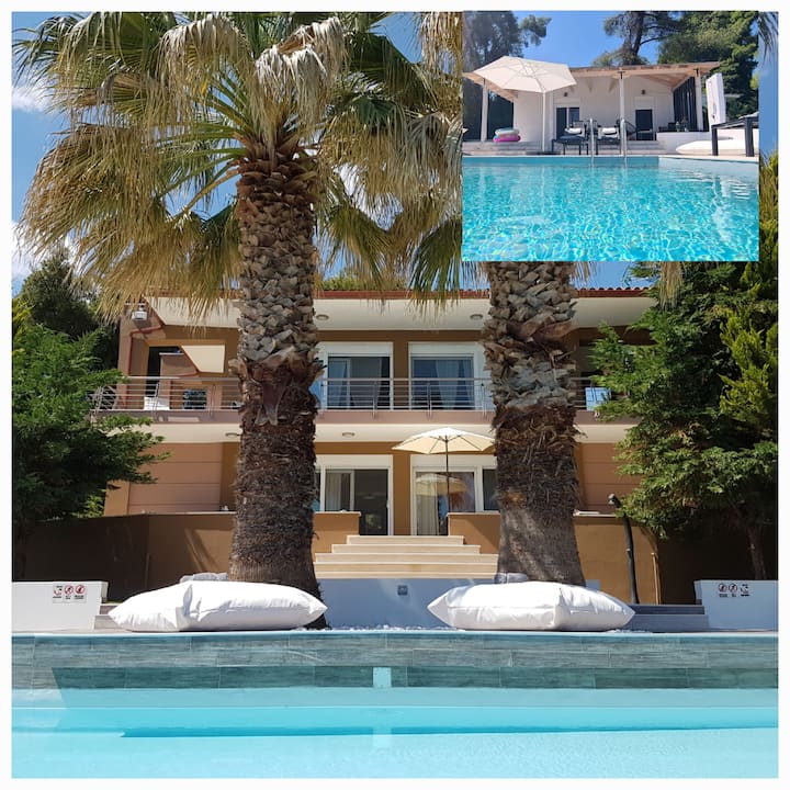 Villas de lujo en Anna Maria con piscina privada y vistas al mar ...