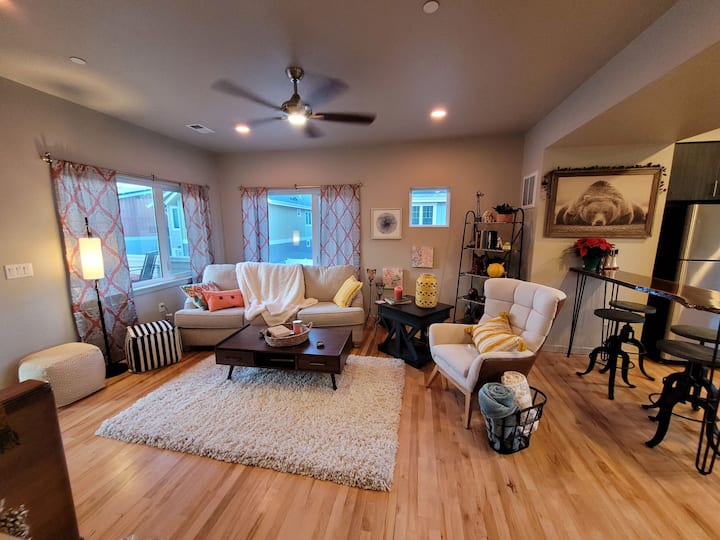 Solar Geothermal Energy Home Minutes From Downtown - Wellington, CO