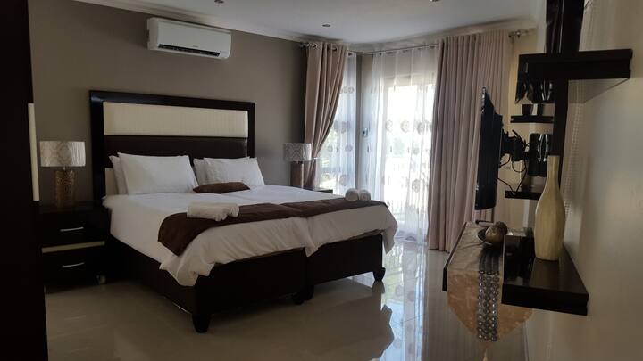 Villa Mikamora - Interleading Suites - Johannesburg