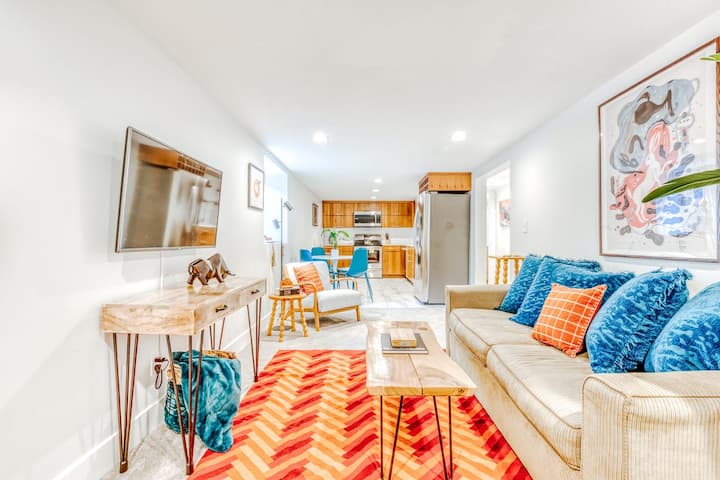 Beautiful Apartment Near The Heart Of Sellwood - Portland, OR