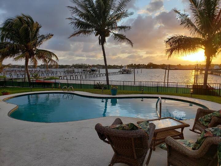 Waterfront Paradise Luxury Intercoastal Home - Lake Worth, FL