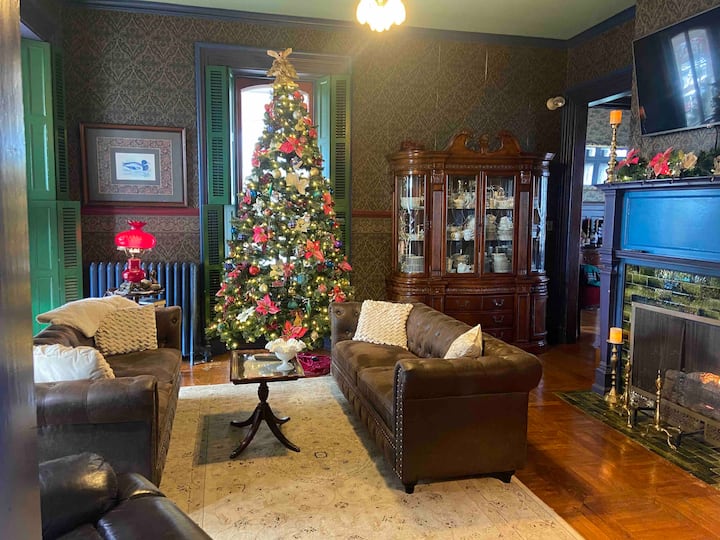 Historic Susquehanna Manor -7 Bedrooms 5.5 Baths - Marietta, PA