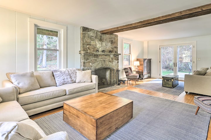 All-season Berkshires Escape: Ski, Hike, Swim - Monterey, MA