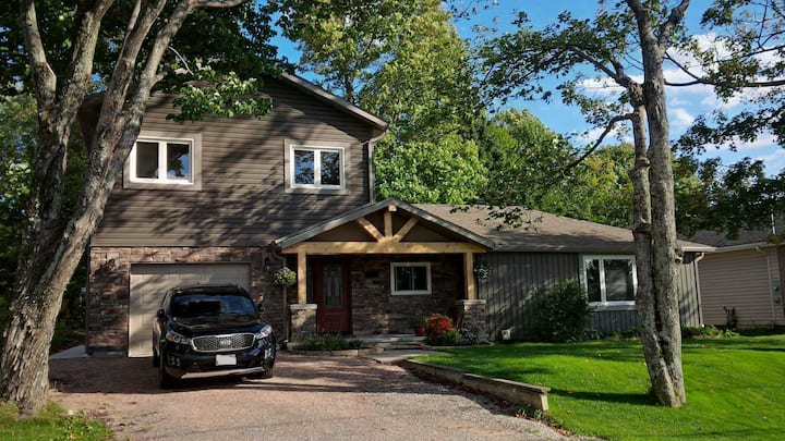 Executive Suite With Private Entrance. - North Bay