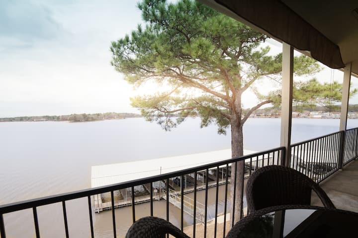 Pickleball, Sunset & Lake Views For 6 W/boat Slip! - Bismarck, AR
