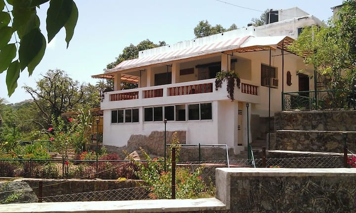R.j.house - Mount Abu