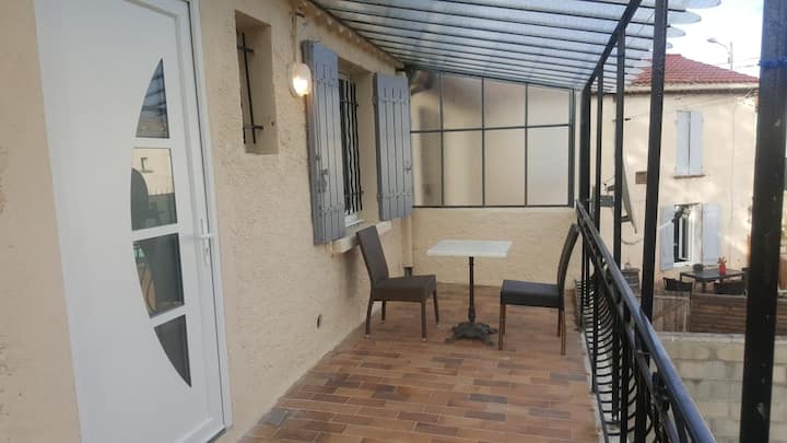 Avignon Grand Studio Neuf Parking Privé Terrasse - Villeneuve-lès-Avignon