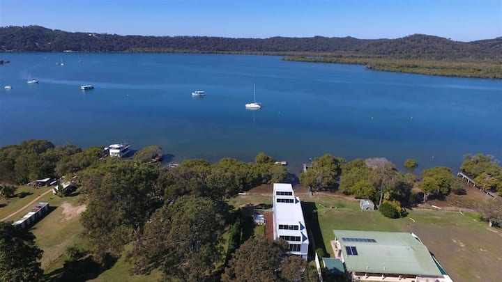 Brisbane Waterfront  House....russell Island - Russell Island