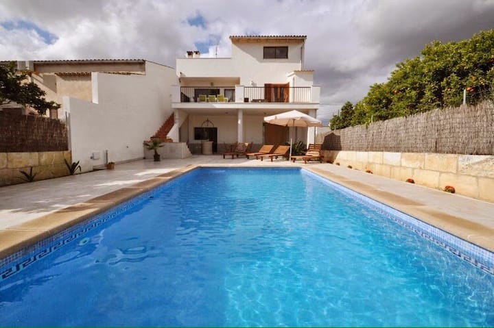 Desaigua   Agradable Estancia En Llubi.
Etv/4361 - Majorque