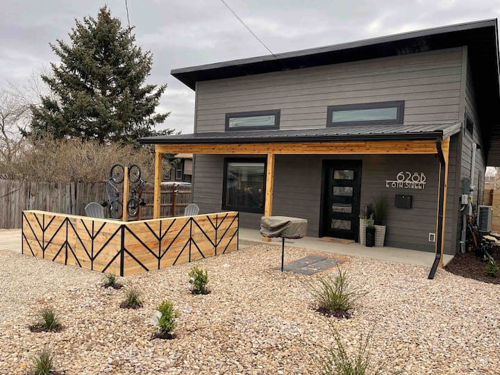 Fire Pit Under The Stars |The Wayfarer Bungalow - Sheridan, WY