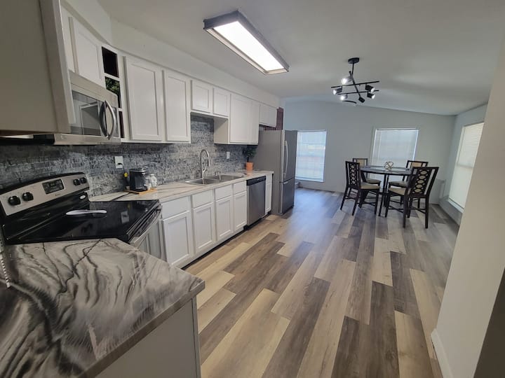 2bd Suite With Private Entrance• - Tampa