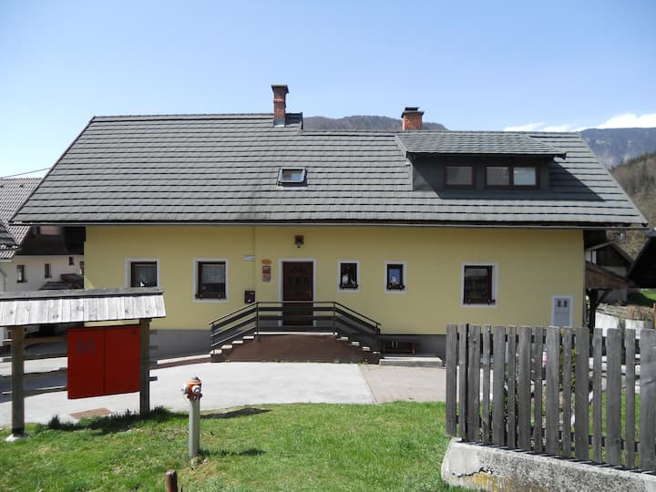 Apartma Jošt - 2 Spalnici Z Balkonom/pogled Gore - Stara Fužina