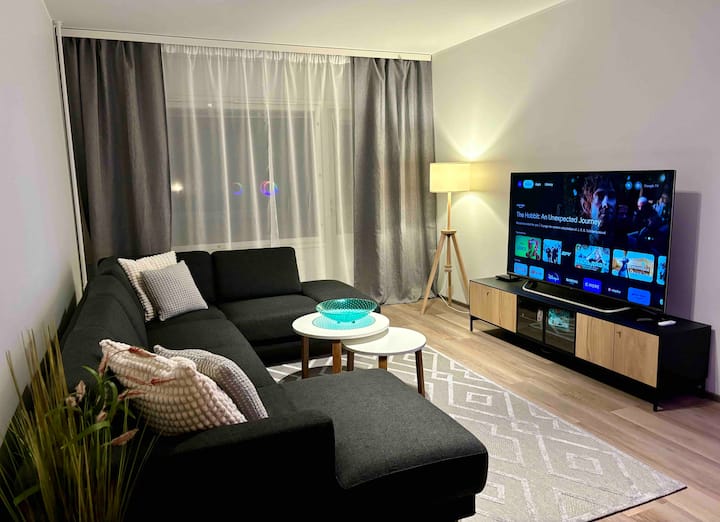 New Renovated Spaces Apartment - Helsinki