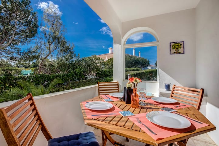 Casa Mar - Apartment With A View & Shared Pool - Carvoeiro