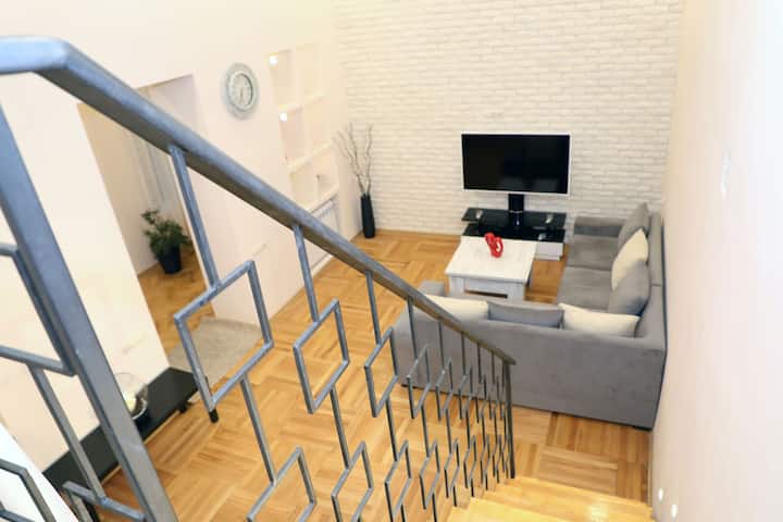 Your Home In The ❤ Of Tbilisi - Modern & Charming! - Tbilissi
