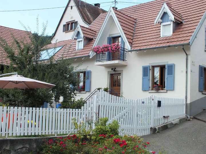 Une Chambre D'hôte Dans Un Petit Village Calme - Munster