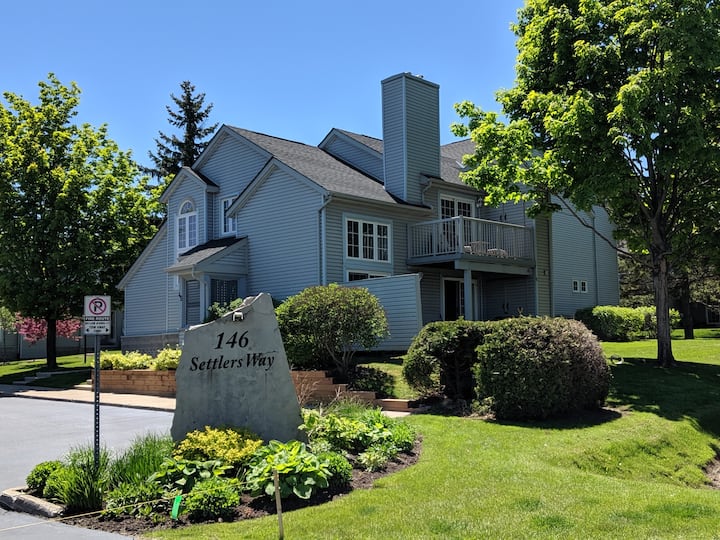 Cozy Blue Mountain Condo W/ Hot Tub & Bbq (10 Ppl) - Thornbury