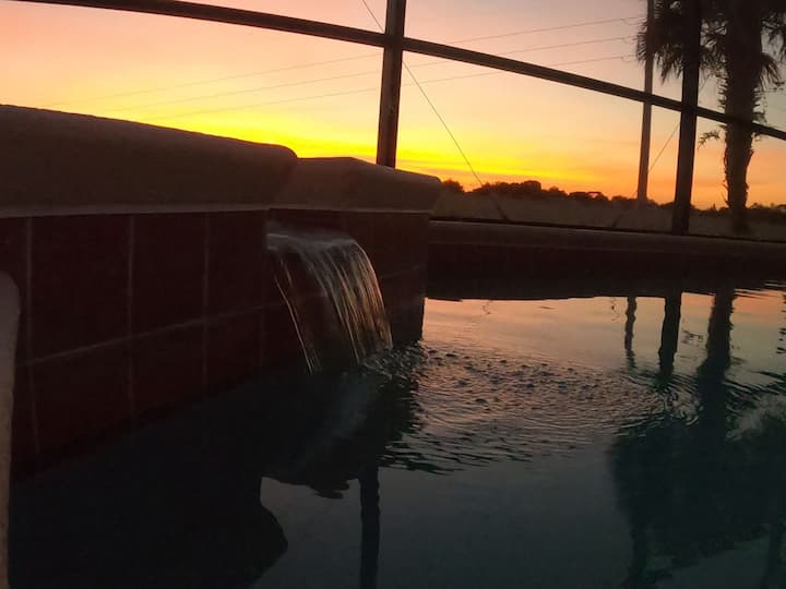 King Queen Bd 15 Min Disney Pool Spa Pool Table - The Land, Orlando