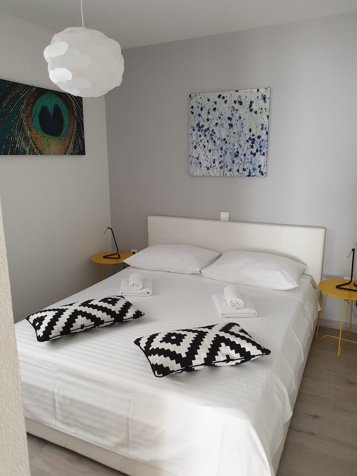 New Apartment Martina 2+2 Second Own Entrance Door - Makarska