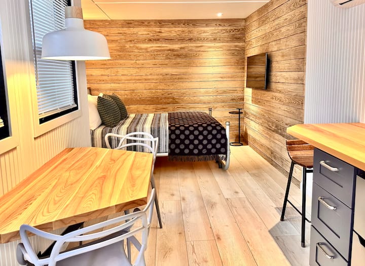 Newly Renovated Studio For 2 In Cherry Grove, Fi - Fire Island, NY