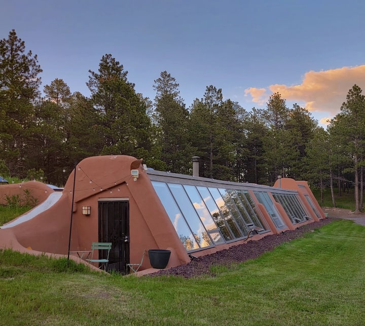 Off-grid, Earthen Home In The Forest! - Black Forest, CO