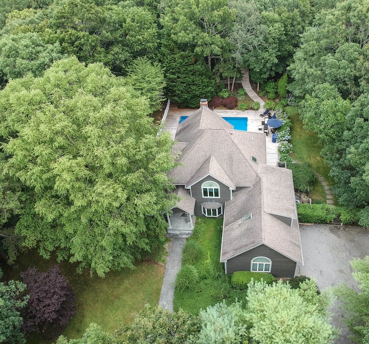 New Hamptons Escape  — Tennis, Pool, Privacy - Sag Harbor, NY