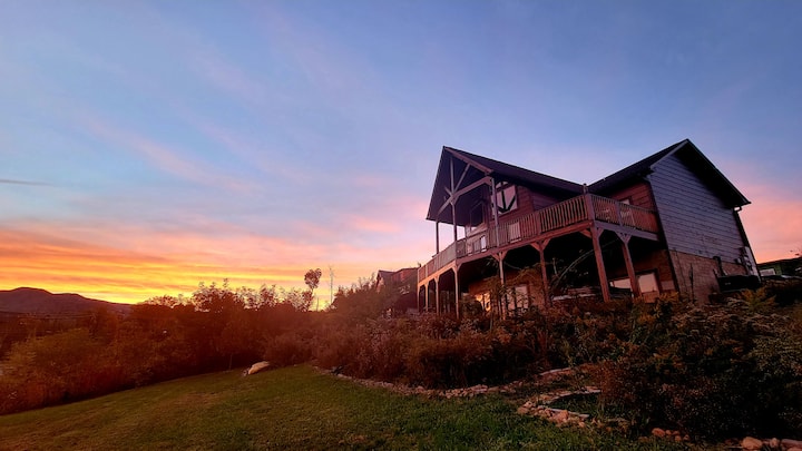 Best Views & Location, 1-level - Gatlinburg, TN