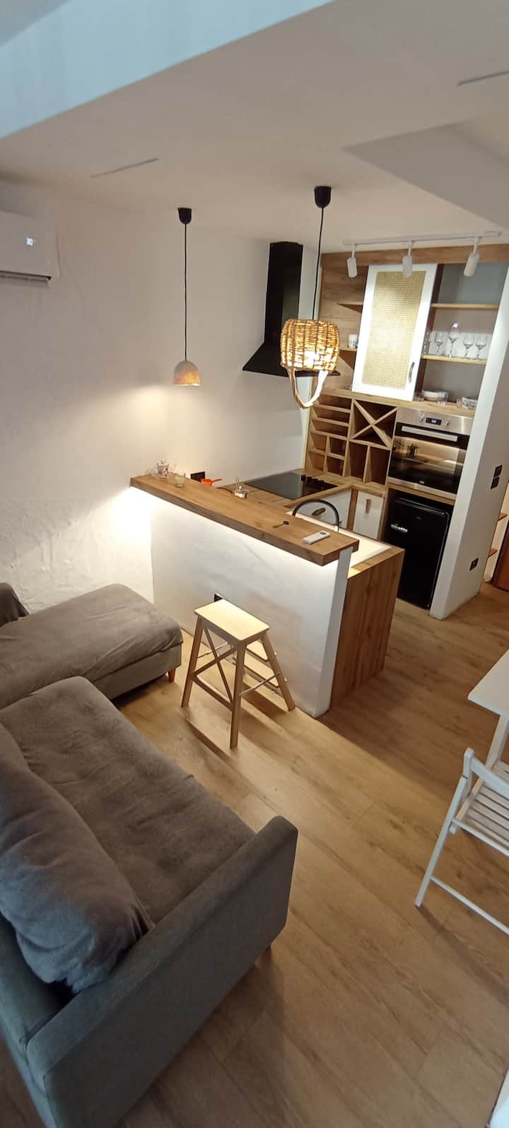 Navali Apartment Lungomare - Vlorë